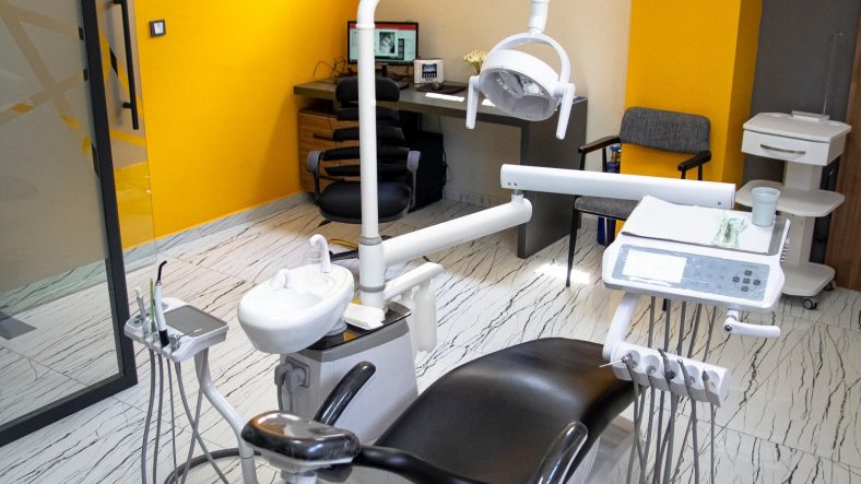 How to Use a Clinometer - How 2 Use